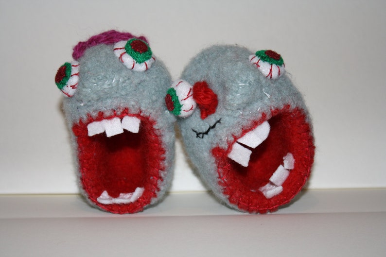 PDF Lil' Waking Dead Felted Slipper Knitting Pattern - Etsy PDF Lil' Waking Dead Felted Slipper Knitting Pattern - Etsy