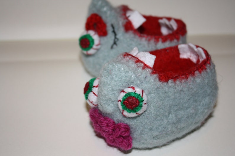 PDF Lil' Waking Dead Felted Slipper Knitting Pattern - Etsy PDF Lil' Waking Dead Felted Slipper Knitting Pattern - Etsy