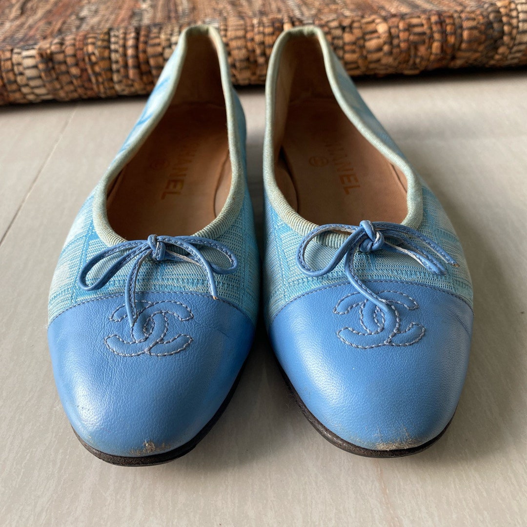 CHANEL Vintage Powder Blue Ballet Ballerina Classic Captoe Flats 36 - Etsy