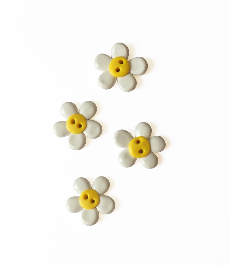 Daisy Buttons - Flower Buttons - Spring Buttons - Summer Buttons ...