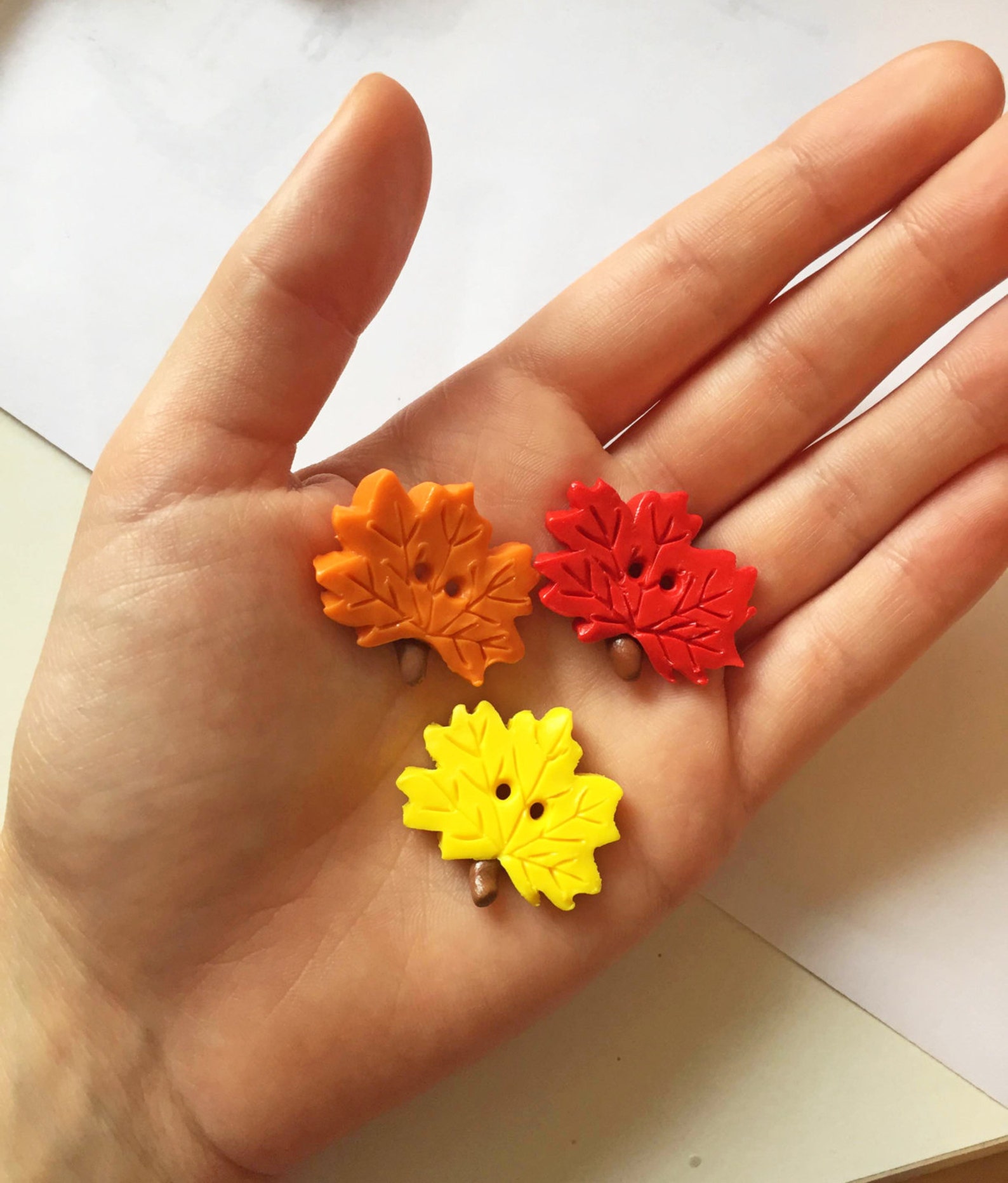 Leaf Buttons Autumn Button Thanksgiving Button Halloween | Etsy