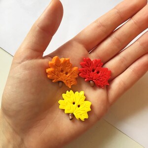 Leaf Buttons - Autumn Button - Thanksgiving Button - Halloween Button ...