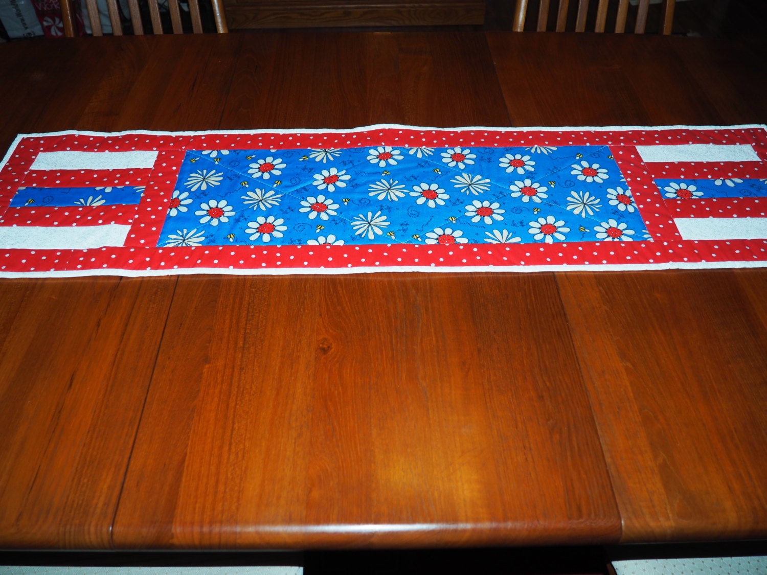 Red White and Blue Daisies Table Runner, Handmade Table Runner ...