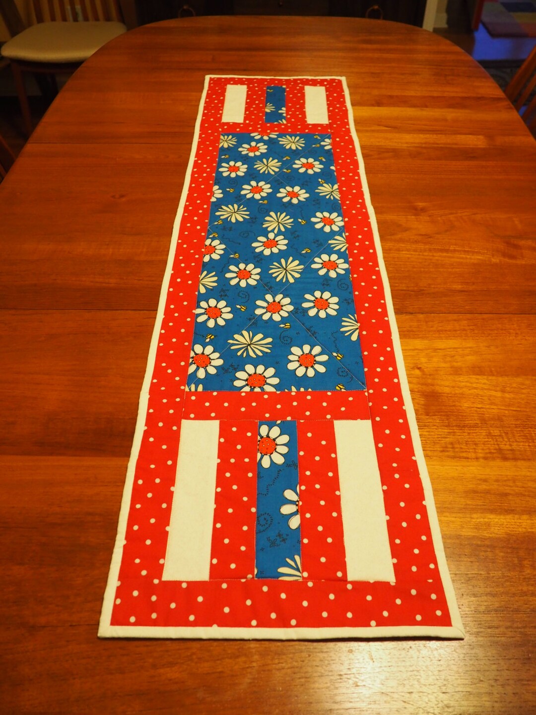 Red White and Blue Daisies Table Runner, Handmade Table Runner ...