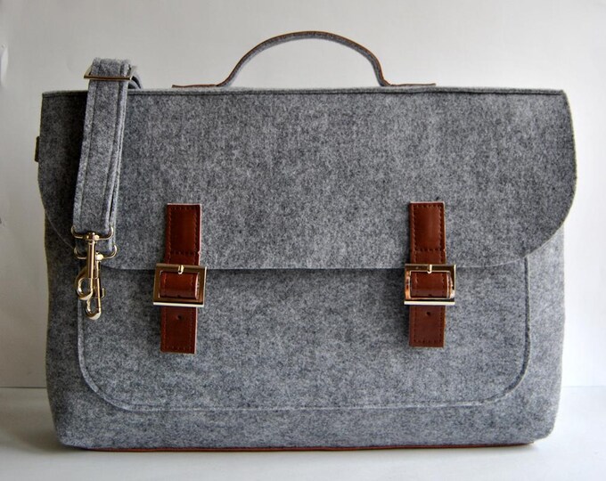 SALE Felt Laptop Bag 17 With Leather Grip Closure - Etsy