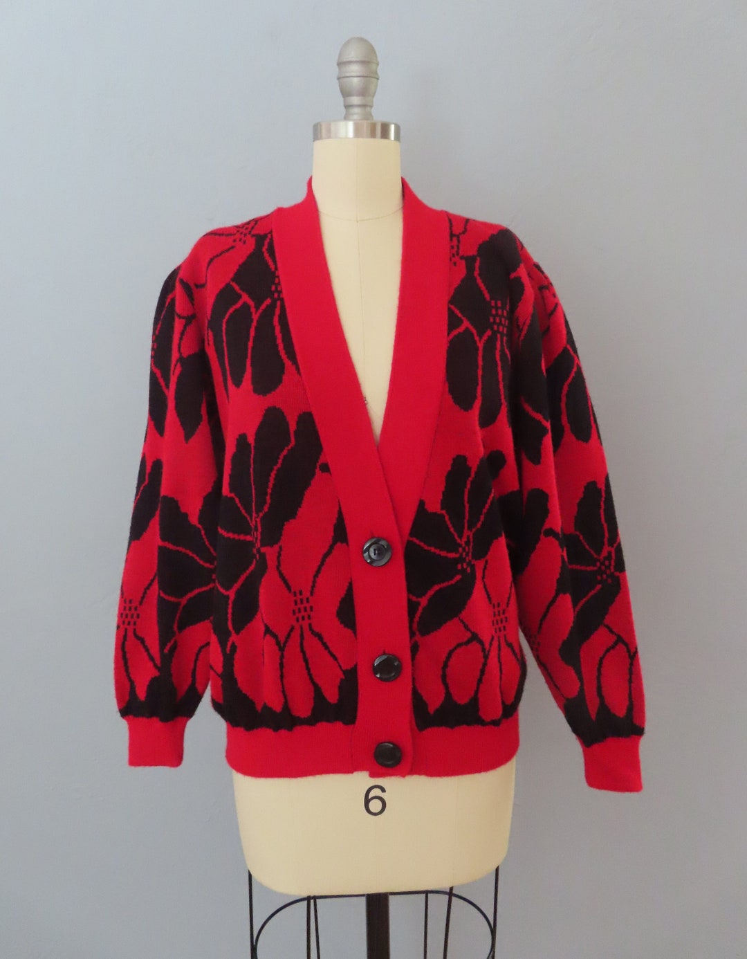1970s Red Black Floral Cardigan Banded Bottom Sweater Size Large ...