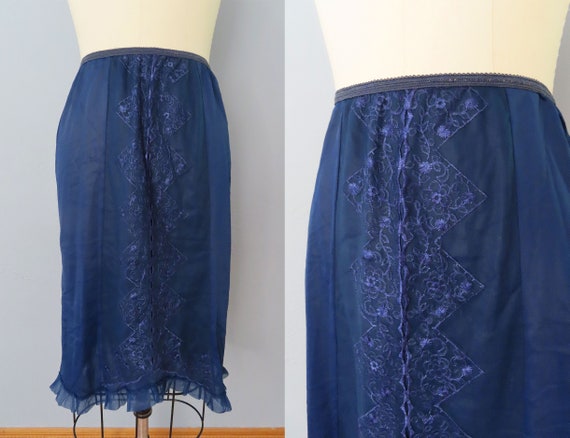 1970s navy lace ruffle half slip | womens medium | sl… - Gem