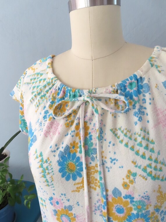 1960s blue & yellow floral terry cloth nightgown hous… - Gem