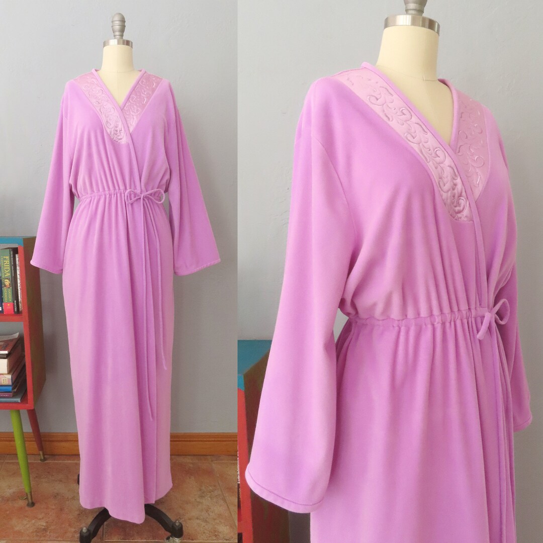 Vintage 70s Purple Velour House Coat Robe Large XL Retro Comfort Wear ...