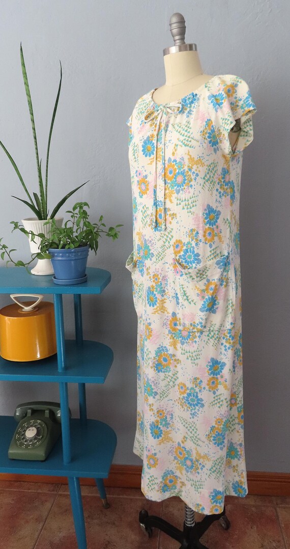 1960s blue & yellow floral terry cloth nightgown hous… - Gem