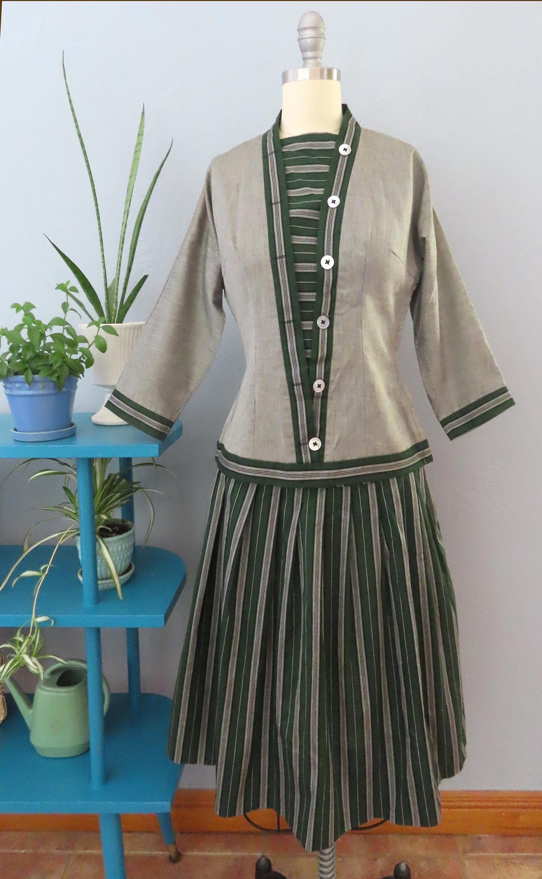 1960s Petti Gray & Green Striped Skirt Set 2 Piece Set Small S Pleated ...