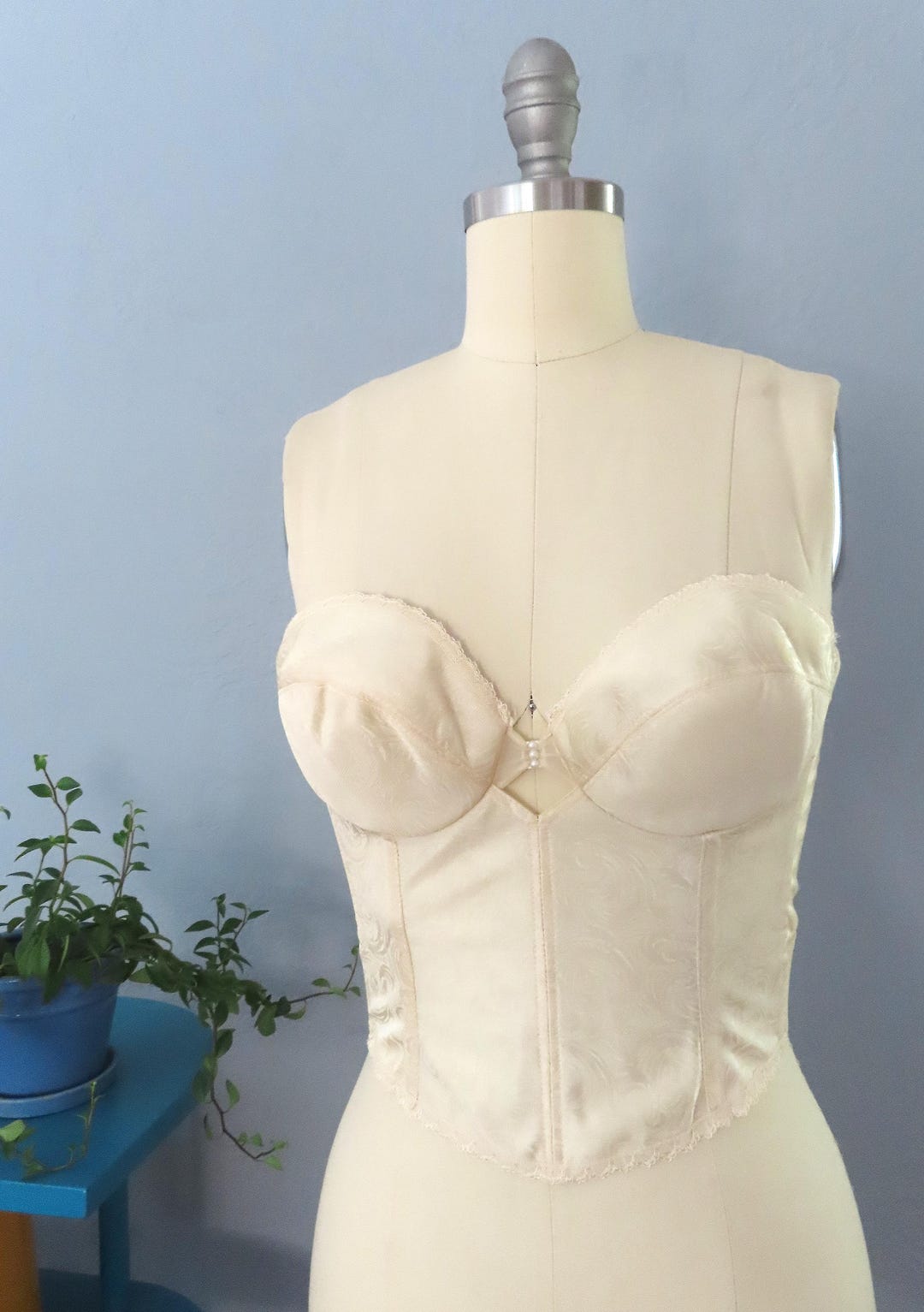 1980s Beige Strapless Longline Bustier Bra | 36A | Cabernet Long Line ...
