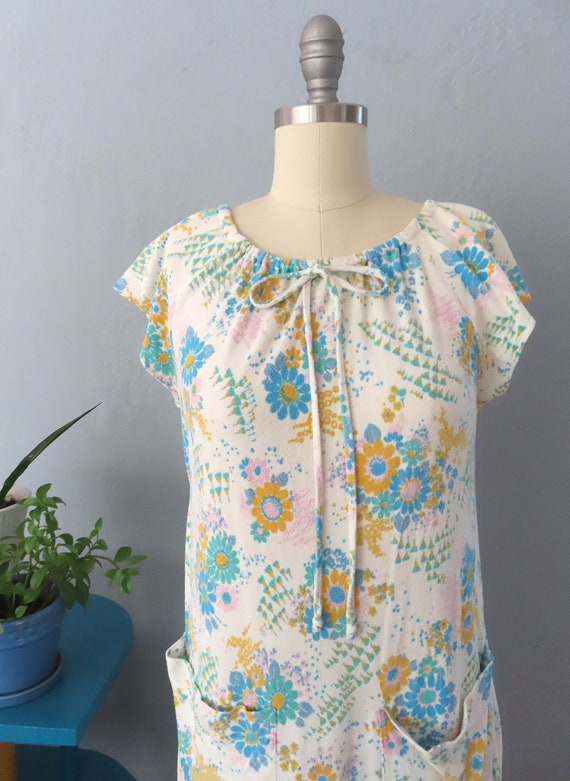 1960s blue & yellow floral terry cloth nightgown hous… - Gem