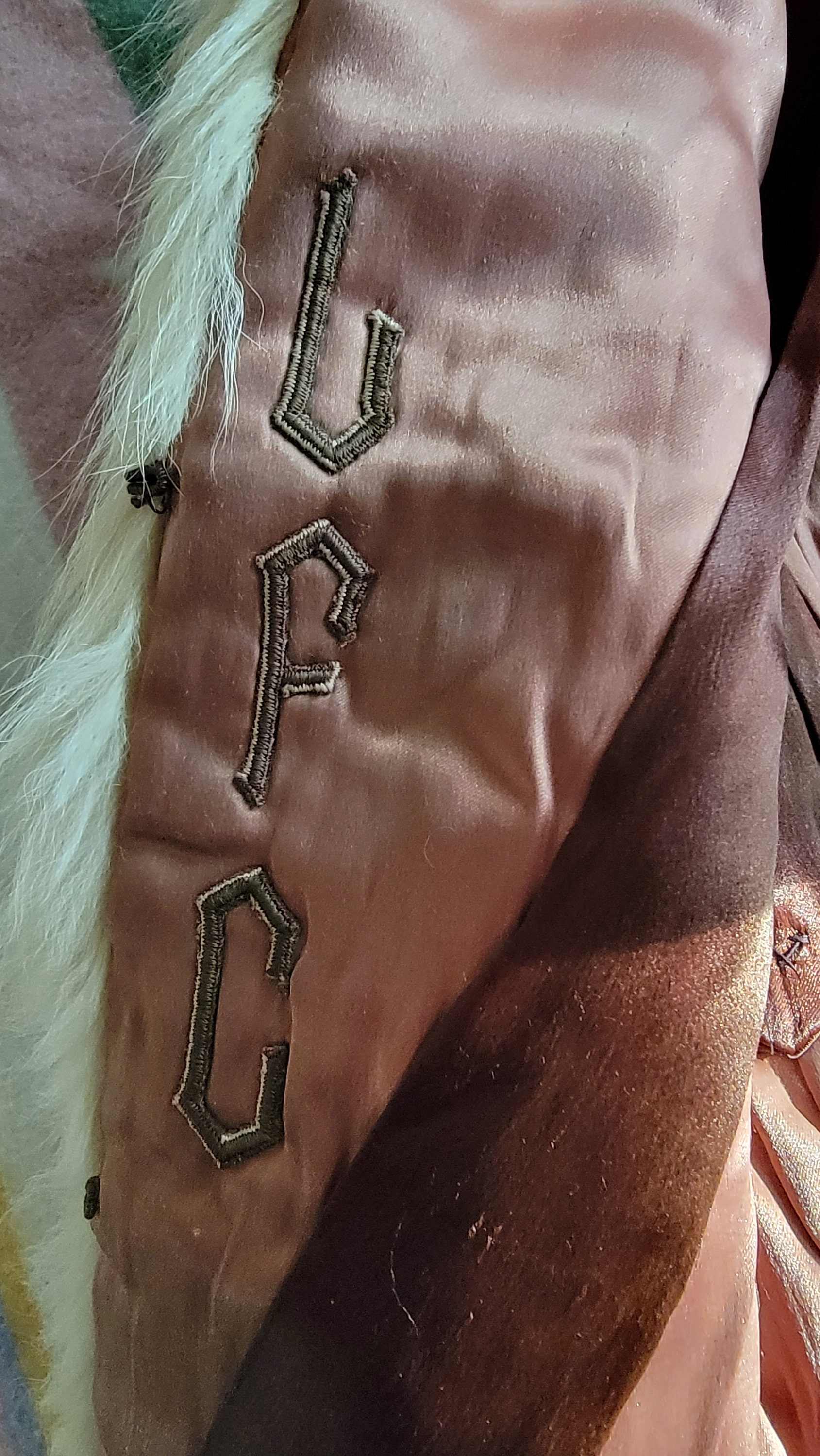 Taitelman's Fine Furs, West Allis, Wisconsin Furs, Antique Fur Coat ...