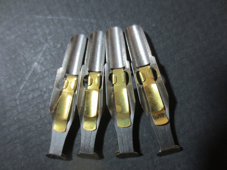 Four D-00 Speedball, Hunt Co. Calligraphy, Broadbent Lettering Nibs ...