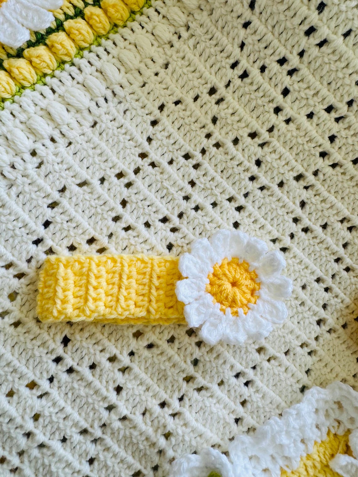 Beautiful Crochet Yellow Daisy Set With Blanket, Fits Newborn to Six ...