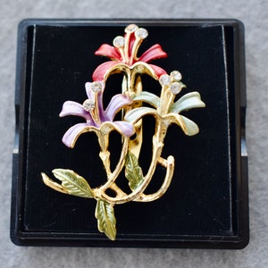 Rhinestone and Enamel Lily Brooch Vintage - Etsy