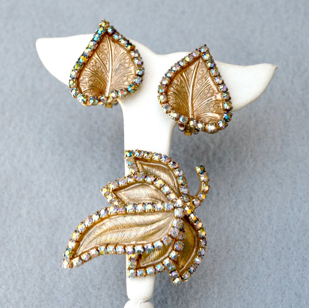 AB Rhinestone Gold Tone Leaf Design Brooch and Earrings Vintage - Etsy
