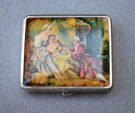 Victorian Style Compact Vintage Collectible - Gem