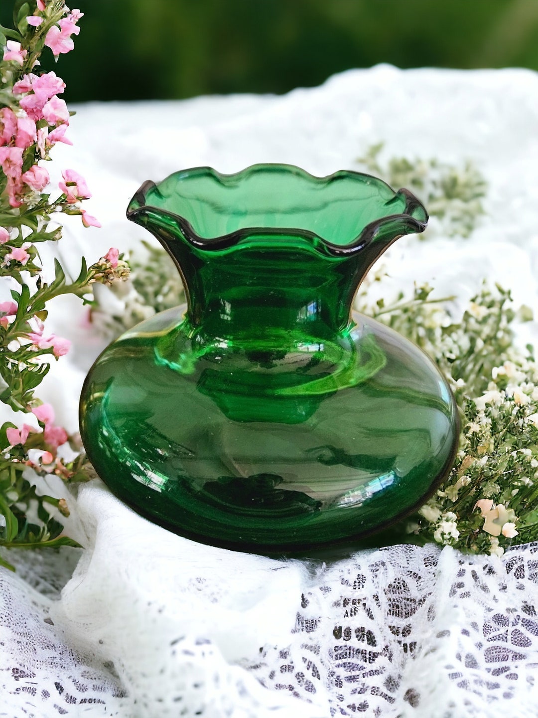 Small Green Glass Vase, Tiny Vase, Green Interior Decor, Ruffle Edge ...