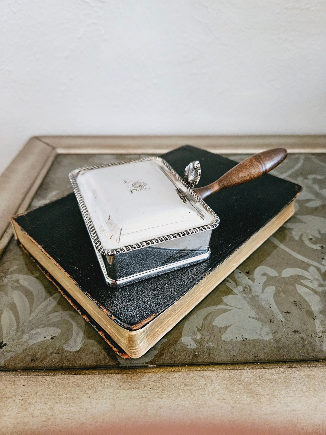 Vintage Metal Silent Butler Pan, Crumb Catcher With Lid, Covered Silent ...