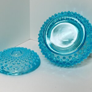 Fenton Hobnail Box , Round Puff Box With Lid , Aqua and White Hobnail ...