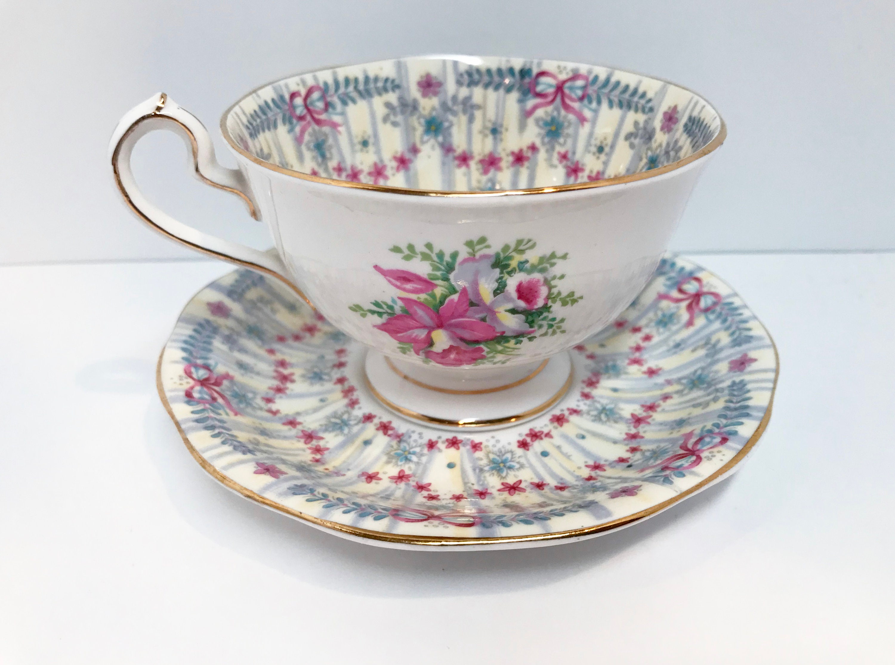 Royal Bridal Gown Teacup, Queen Anne Cup, Ribbon Tea Cups, Antique Tea ...