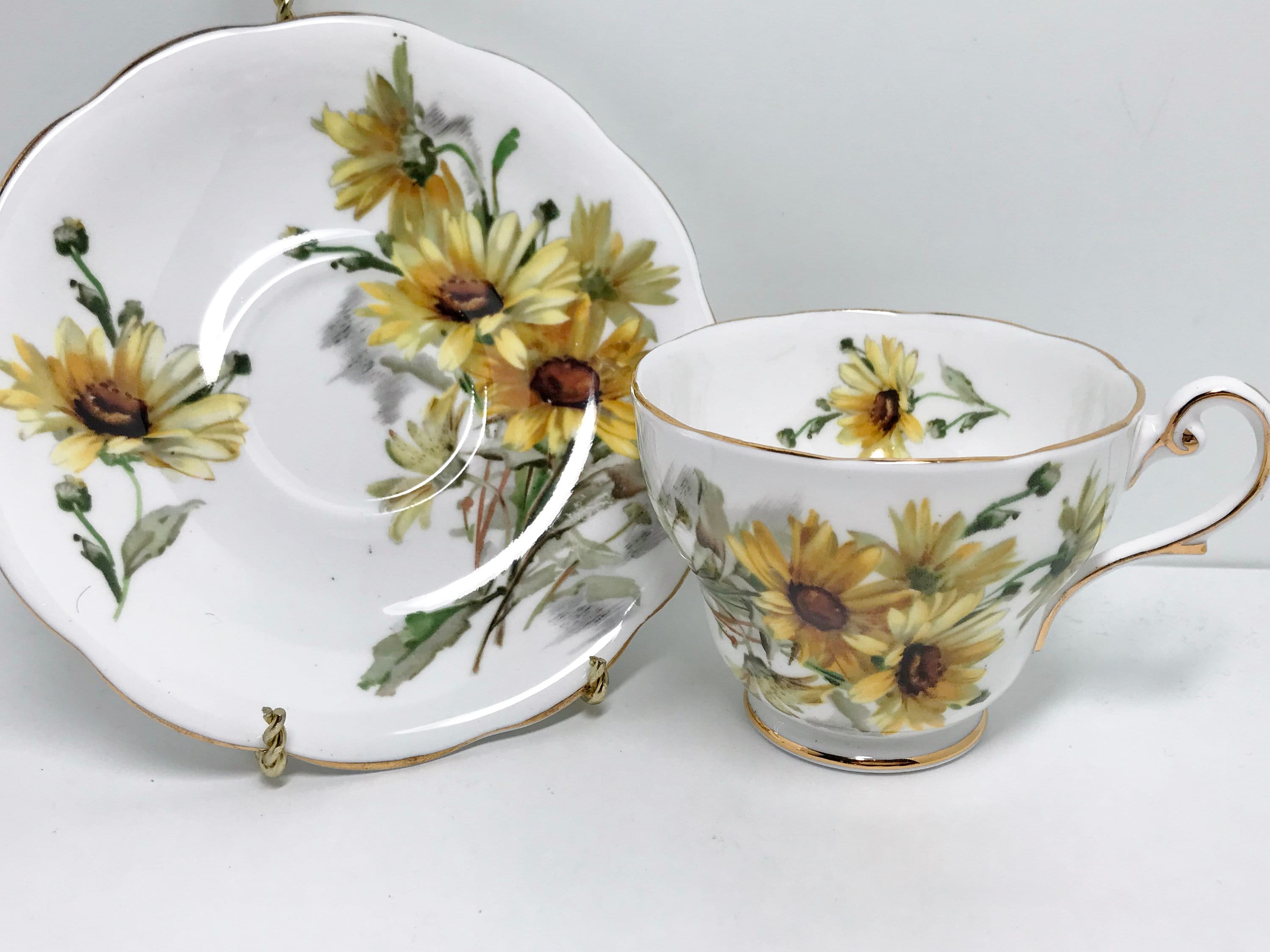 Brown Eyed Susan Royal Standard Teacup and Saucer, English Bone China ...