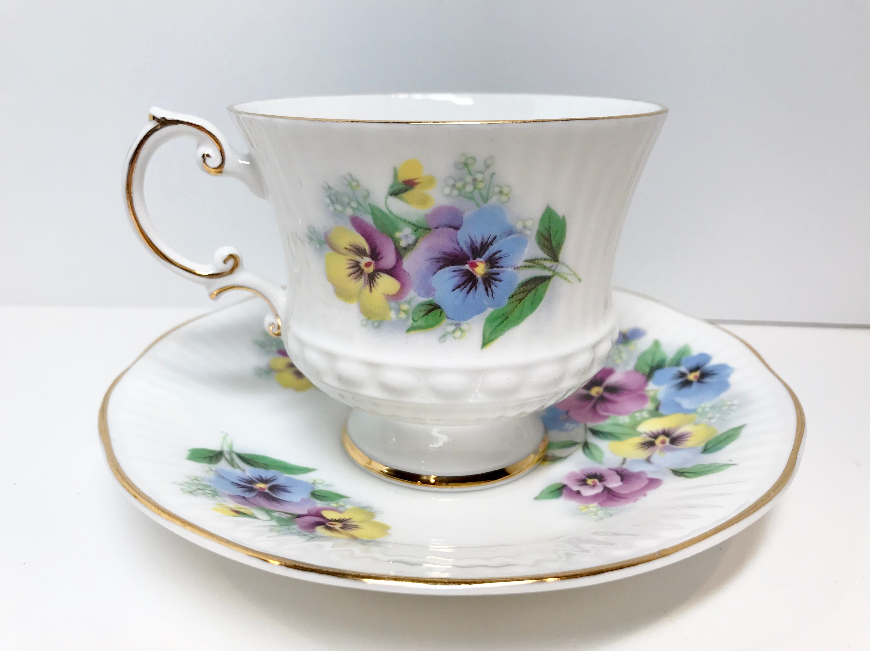 Pansy Tea Cup and Saucer, Elizabethan Tea Cup, Antique Teacups, Vintage ...