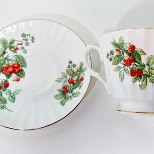 Raspberry Tea Cup , Royal Court Tea Cup and Saucer , Vintage Teacup ...