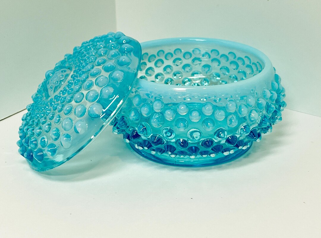 Fenton Hobnail Box , Round Puff Box With Lid , Aqua and White Hobnail ...