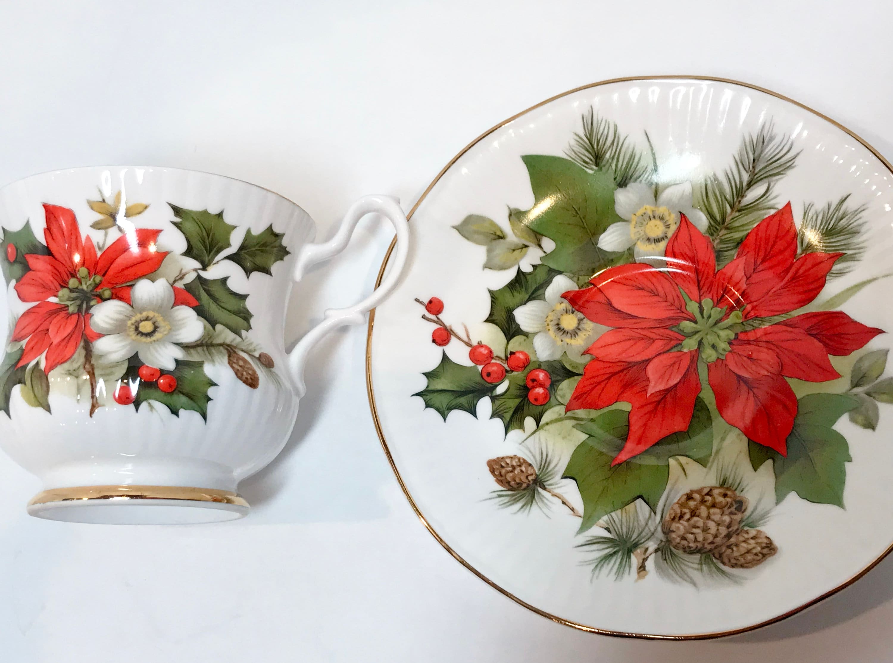 Christmas Tea Cups, Royal Coach Holiday Tea Cups, Christmas Decor ...