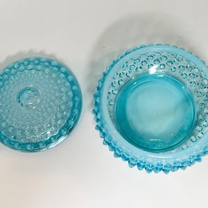Fenton Hobnail Box , Round Puff Box With Lid , Aqua and White Hobnail ...