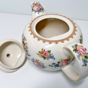 Lady Carlyle Teapot , Royal Albert Teapot , 32 Ounce Teapot , Roses ...