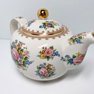 Lady Carlyle Teapot , Royal Albert Teapot , 32 Ounce Teapot , Roses ...