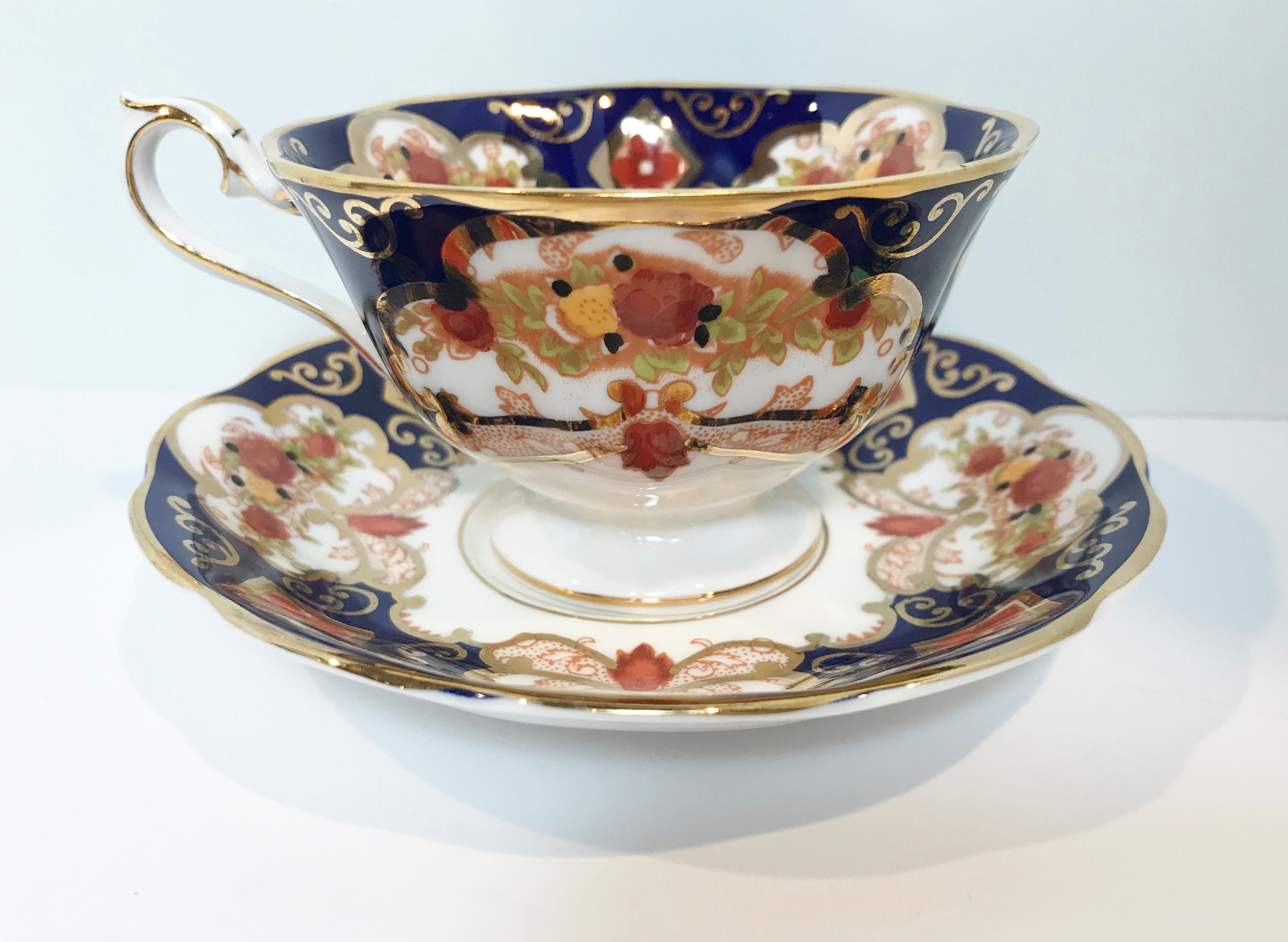 Exquisite Royal Albert Teacup and Saucer, Heirloom Tea Cup, Bone China ...