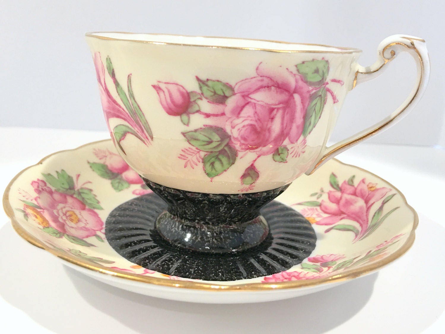 Pink Florette Roslyn Tea Cup and Saucer, Pink Flower Cups, Teacup and ...