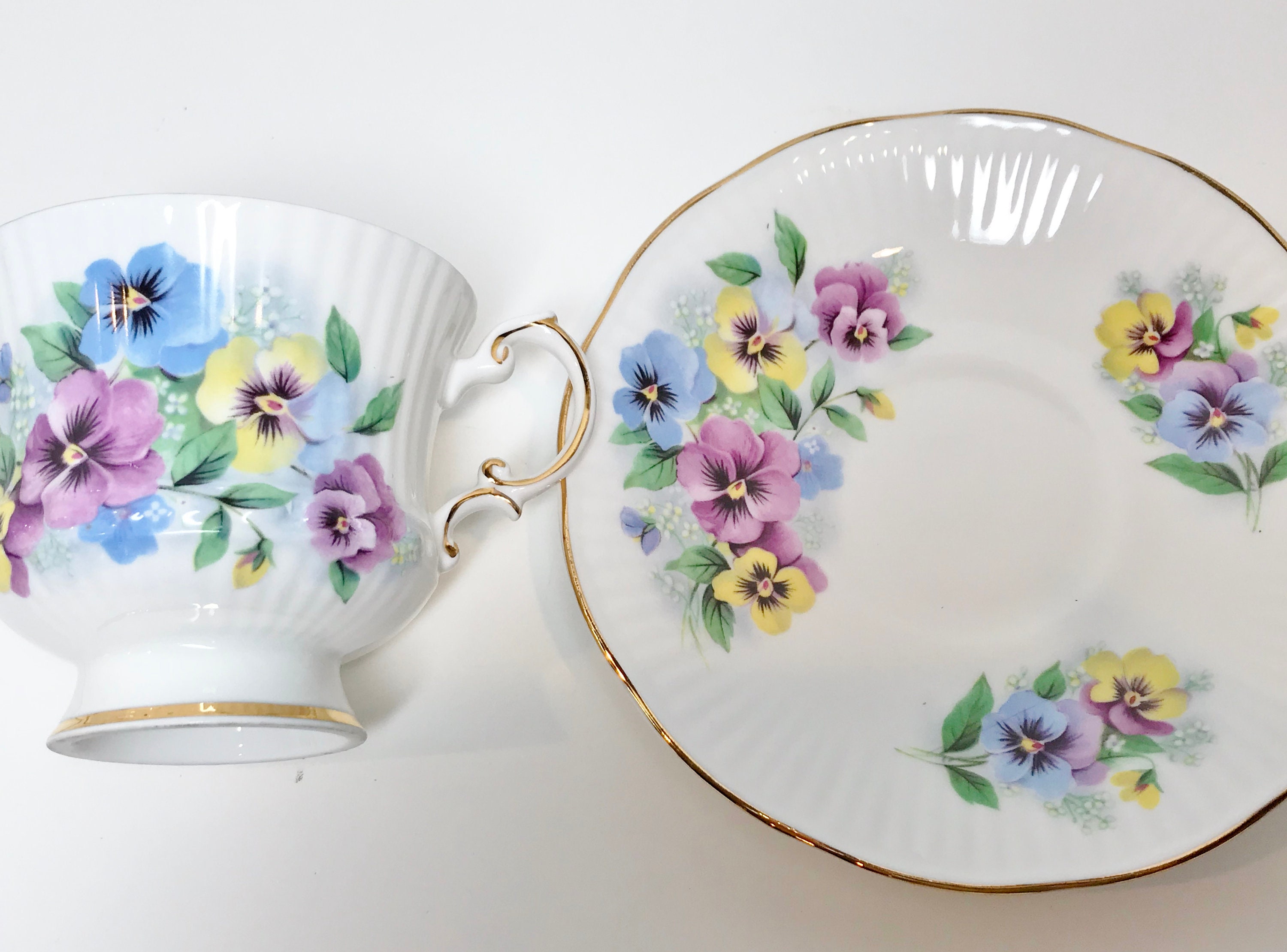 Pansy Tea Cup and Saucer, Elizabethan Tea Cup, Antique Teacups, Vintage ...