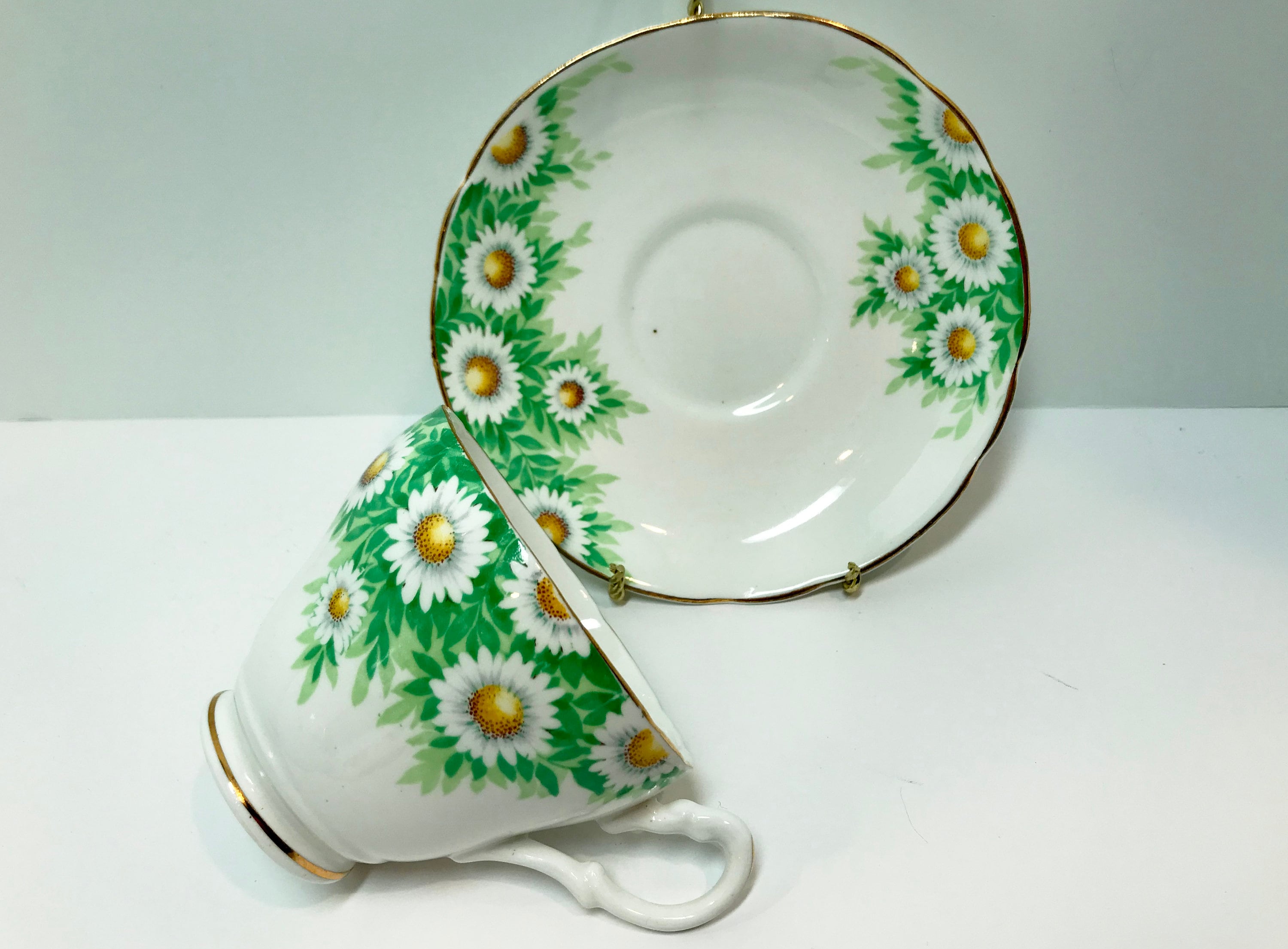 Daisy Teacup and Saucer, Floral Teacups, Antique Teacups Vintage ...