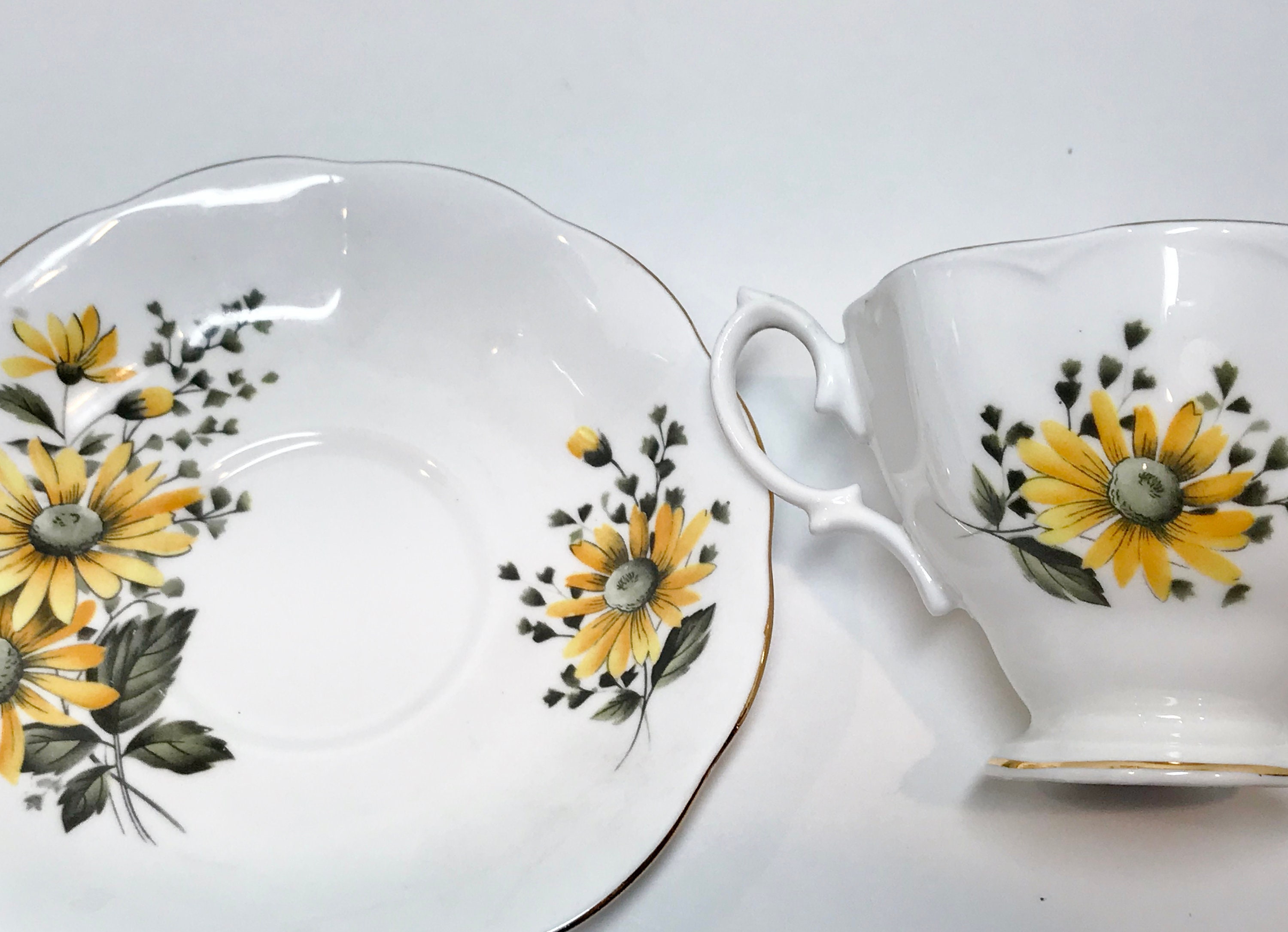 Yellow Daisies by Royal Albert , Tea Cup and Saucer , Vintage Tea Cup ...
