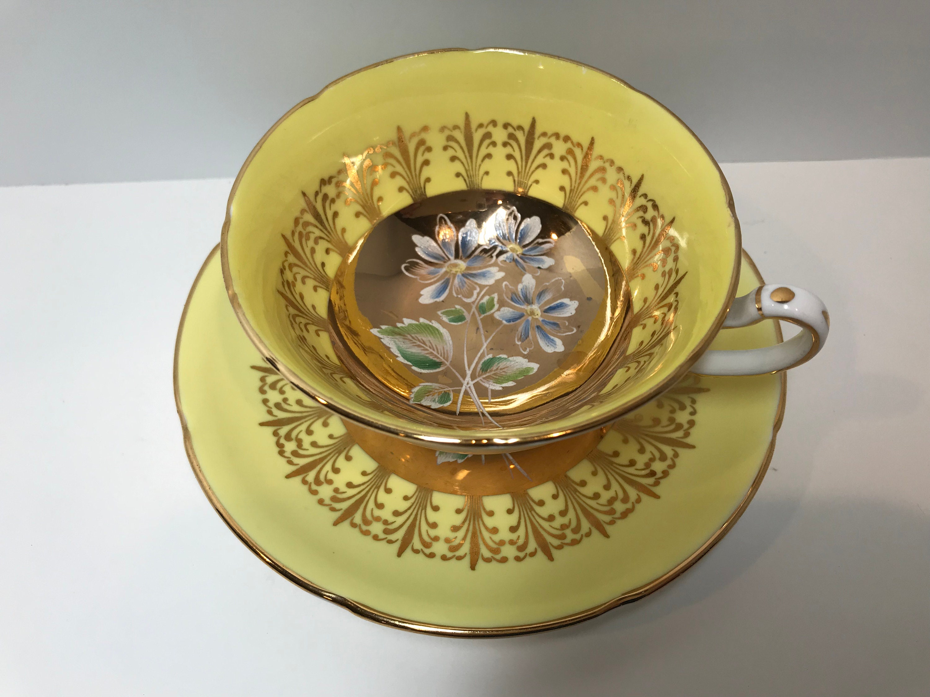 Gold Royal Grafton Tea Cup and Saucer, Antique Tea Cups Vintage ...