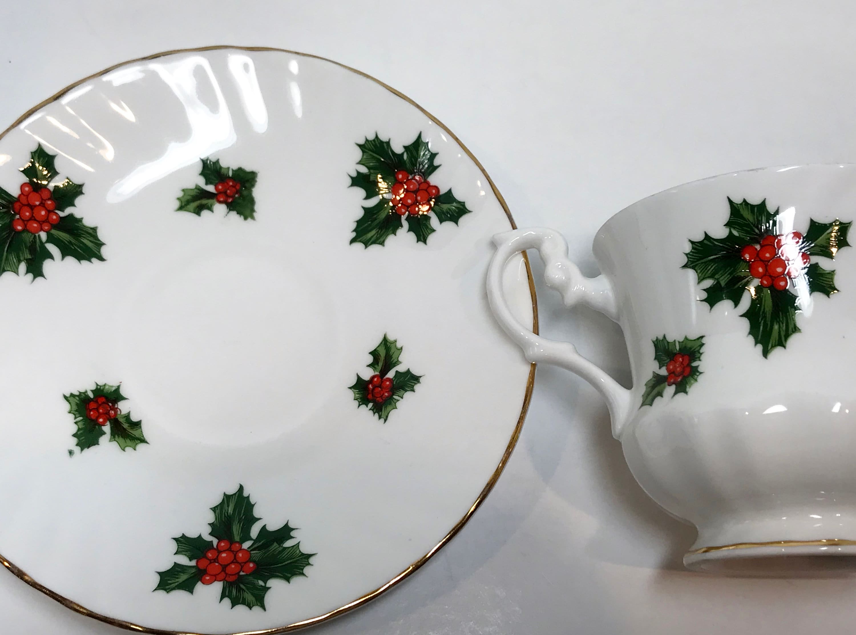 Christmas Tea Cups, Royal Dover Holiday Tea Cups, Christmas Decor ...