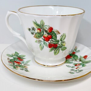 Raspberry Tea Cup , Royal Court Tea Cup and Saucer , Vintage Teacup ...