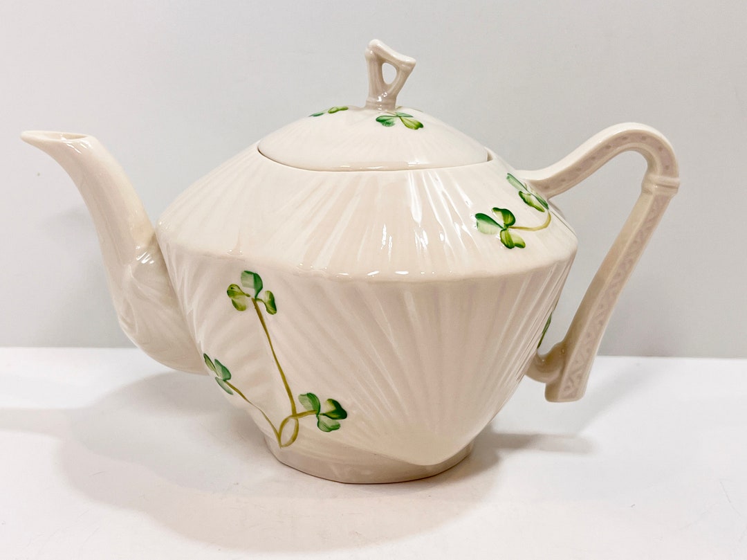 Shamrock Belleek Teapot , Irish Teapot , Belleek China , Green Mark Belleek , Harp Pattern ...