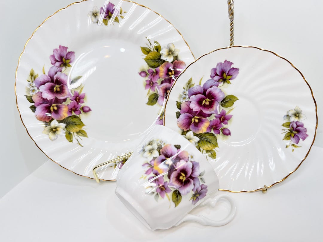 Luxford Pansy Teacup Trio: Fine Bone China Floral Teacup Set - Etsy