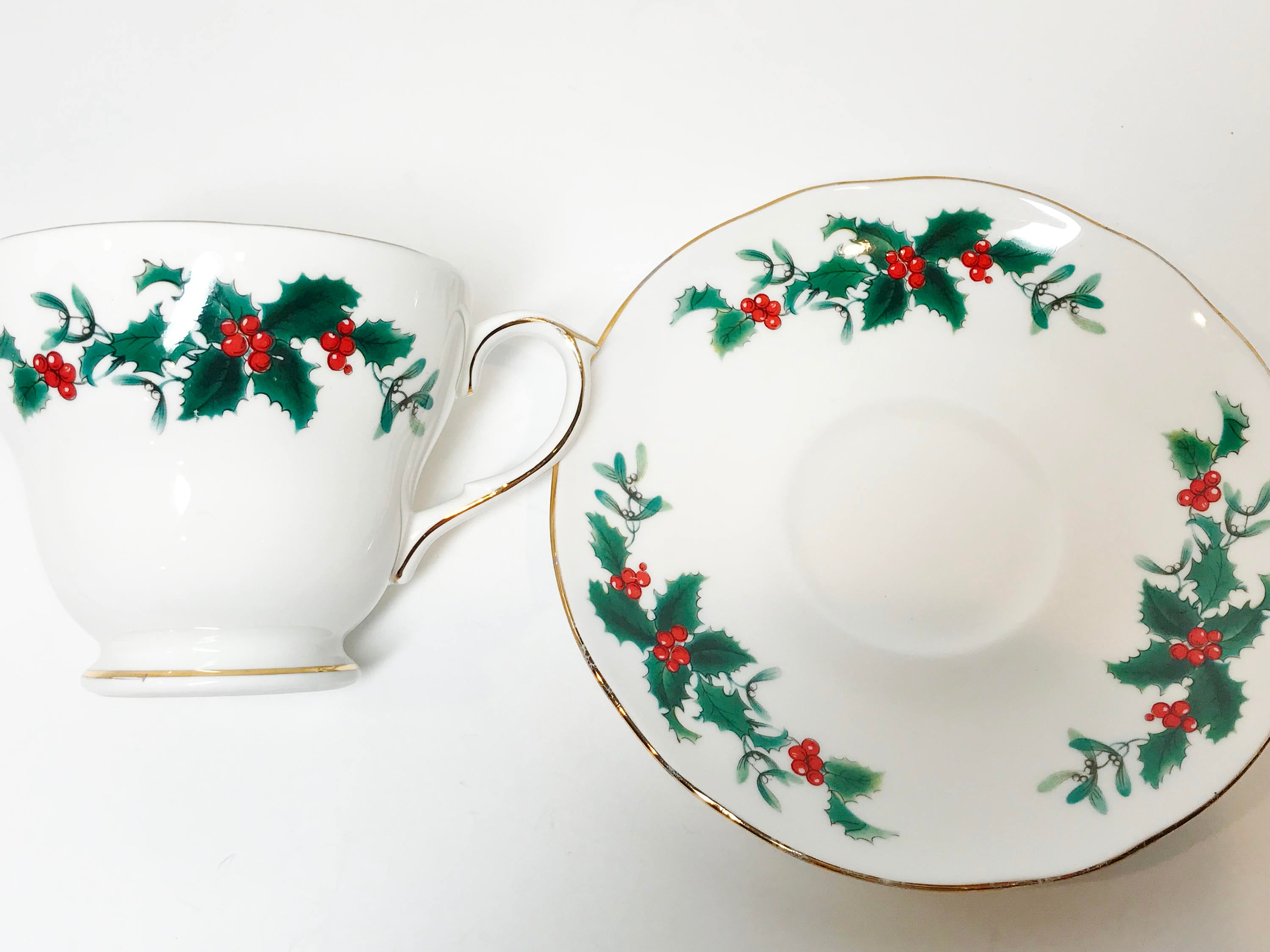 Duchess Tea Cup and Saucer, Christmas Tea Cups, Holidays Tea Cups ...