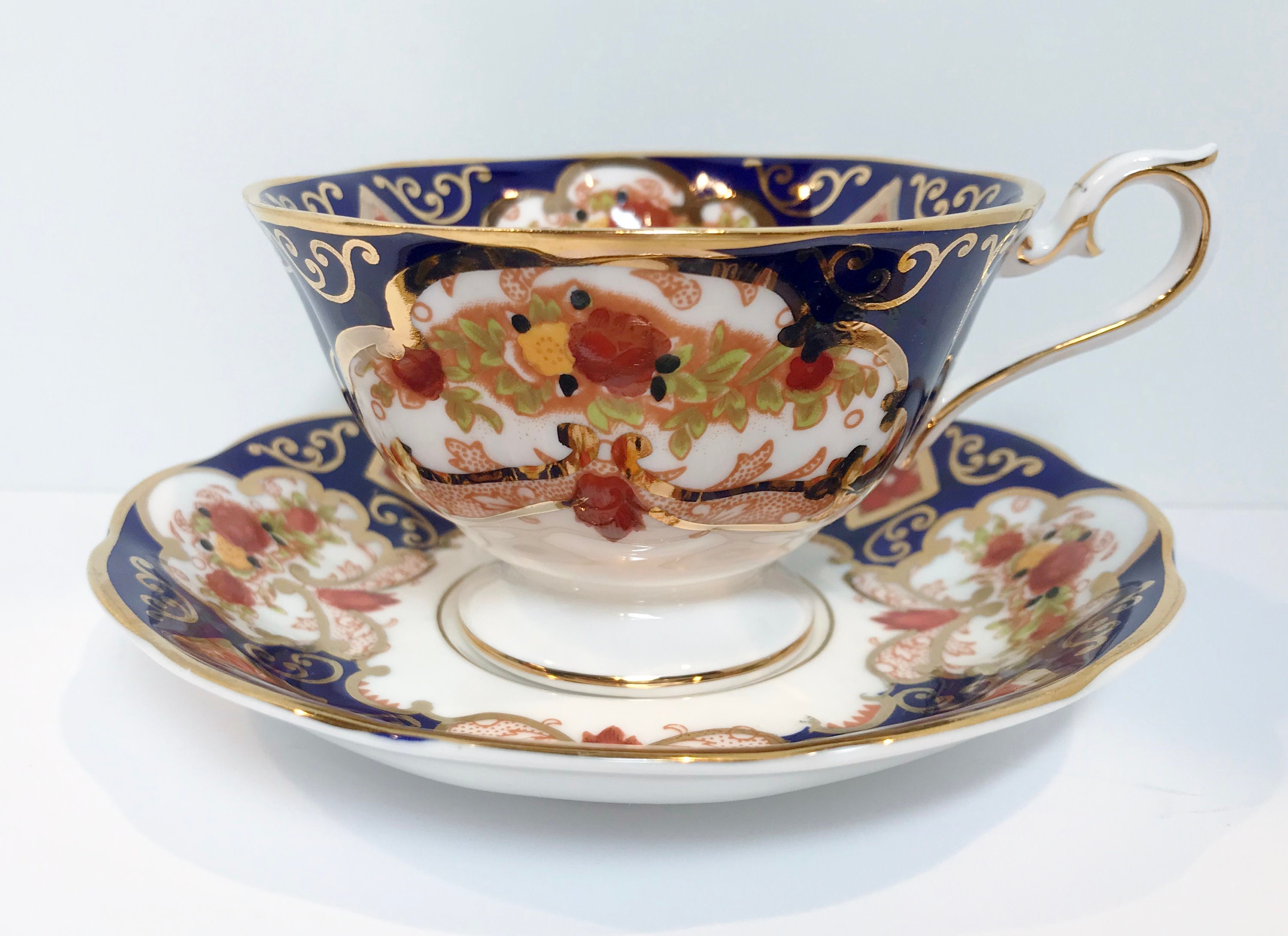 Exquisite Royal Albert Teacup and Saucer, Heirloom Tea Cup, Bone China ...