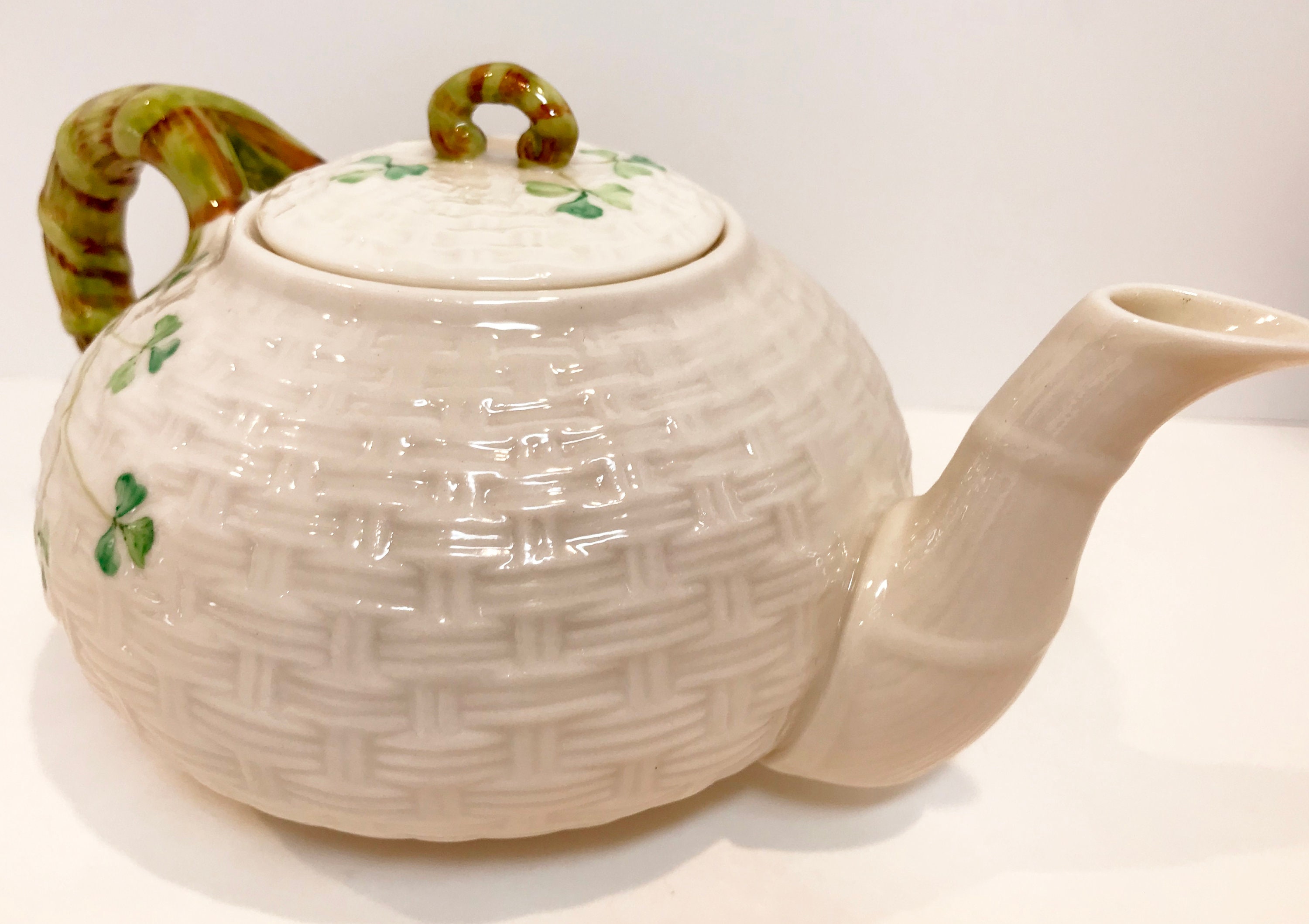 Small Shamrock Belleek Teapot, Irish Teapot, Belleek China, Irish ...