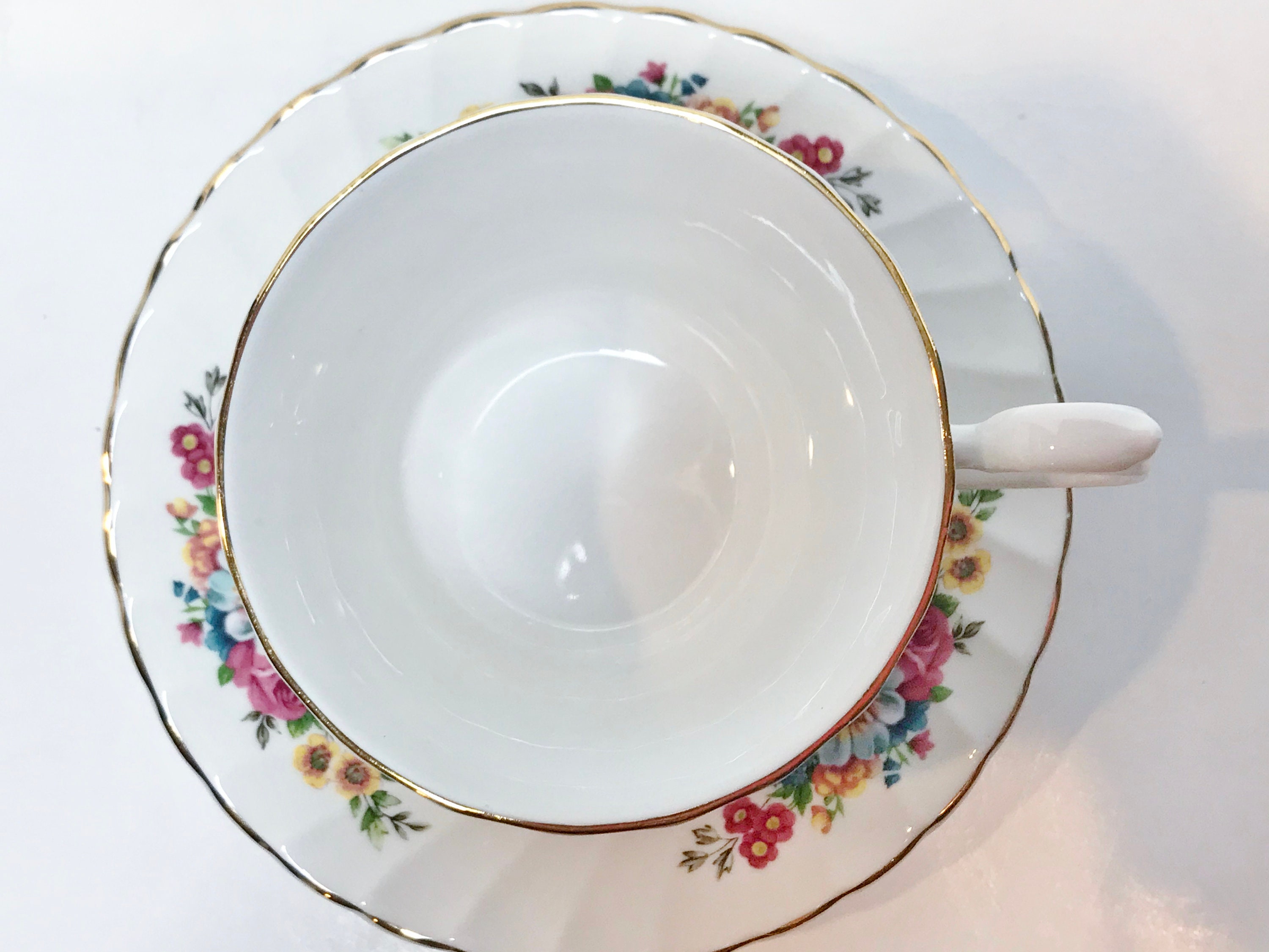 HM Royal Sutherland Teacup and Saucer, Floral Tea Cup, English Bone ...