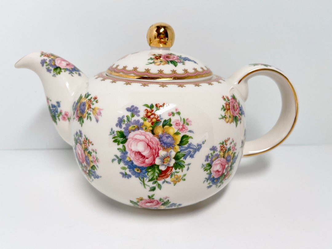 Lady Carlyle Teapot , Royal Albert Teapot , 32 Ounce Teapot , Roses ...